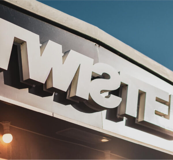 Twisted, Custom Land Rover Defender and Suzuki Jimny - JP