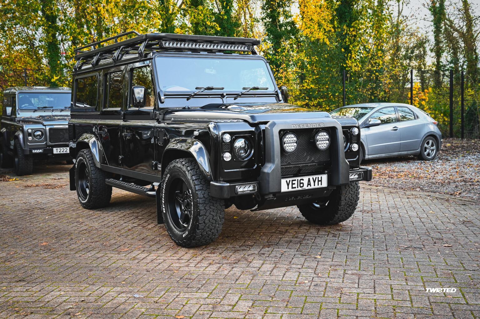 Twisted T110 LS3 V8 Auto - Santorini Black - Twisted Automotive Japan