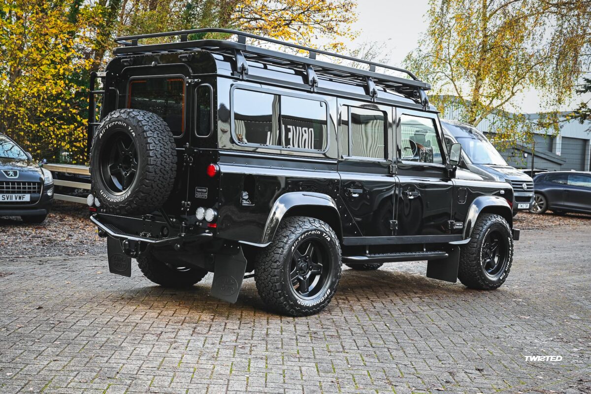 Twisted T110 LS3 V8 Auto - Santorini Black - Twisted Automotive Japan