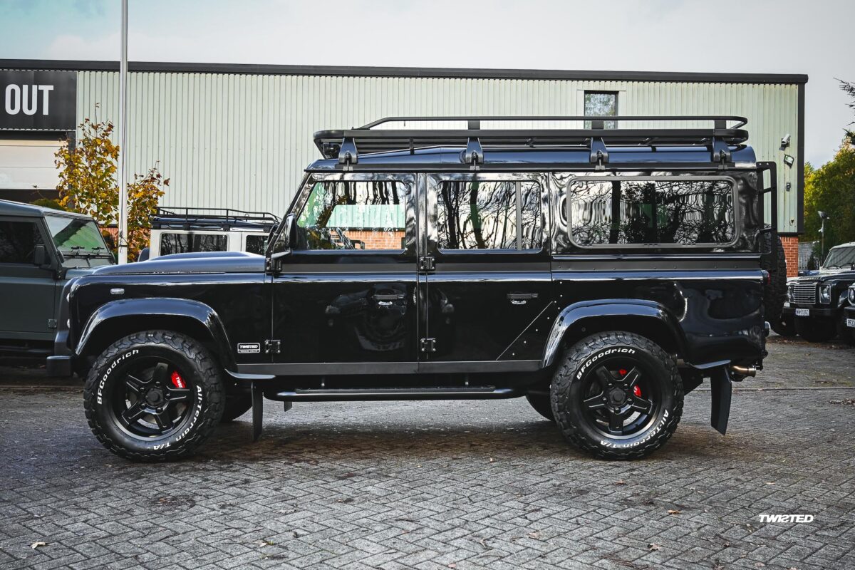 Twisted T110 LS3 V8 Auto - Santorini Black - Twisted Automotive Japan
